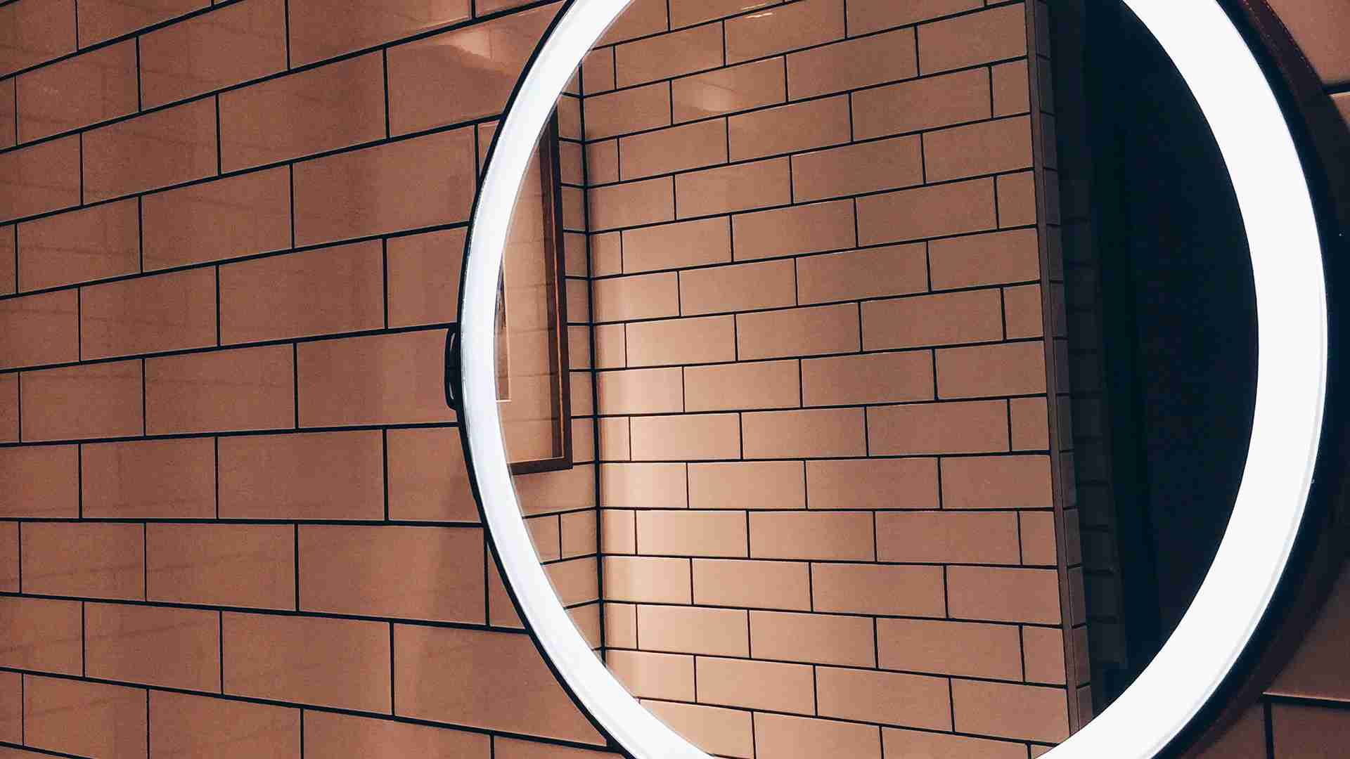 How to Pack Mirrors | MG Moving Services